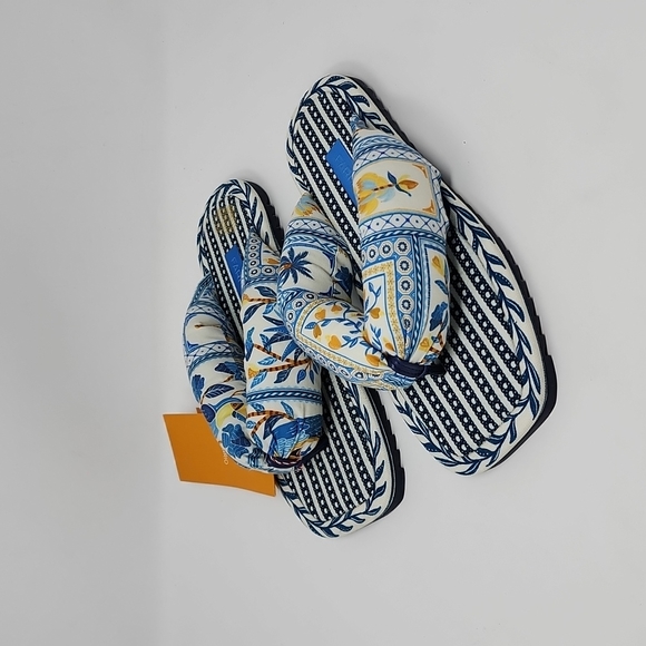 FARM Rio | Shoes | Farm Rio Navy Puffy Flip Flop Thong Sandals | Poshmark